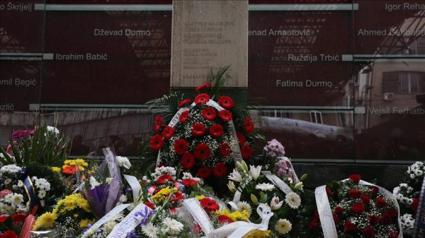 Na današnji dan prije 26 godina desio se masakr na pijaci Markale ...